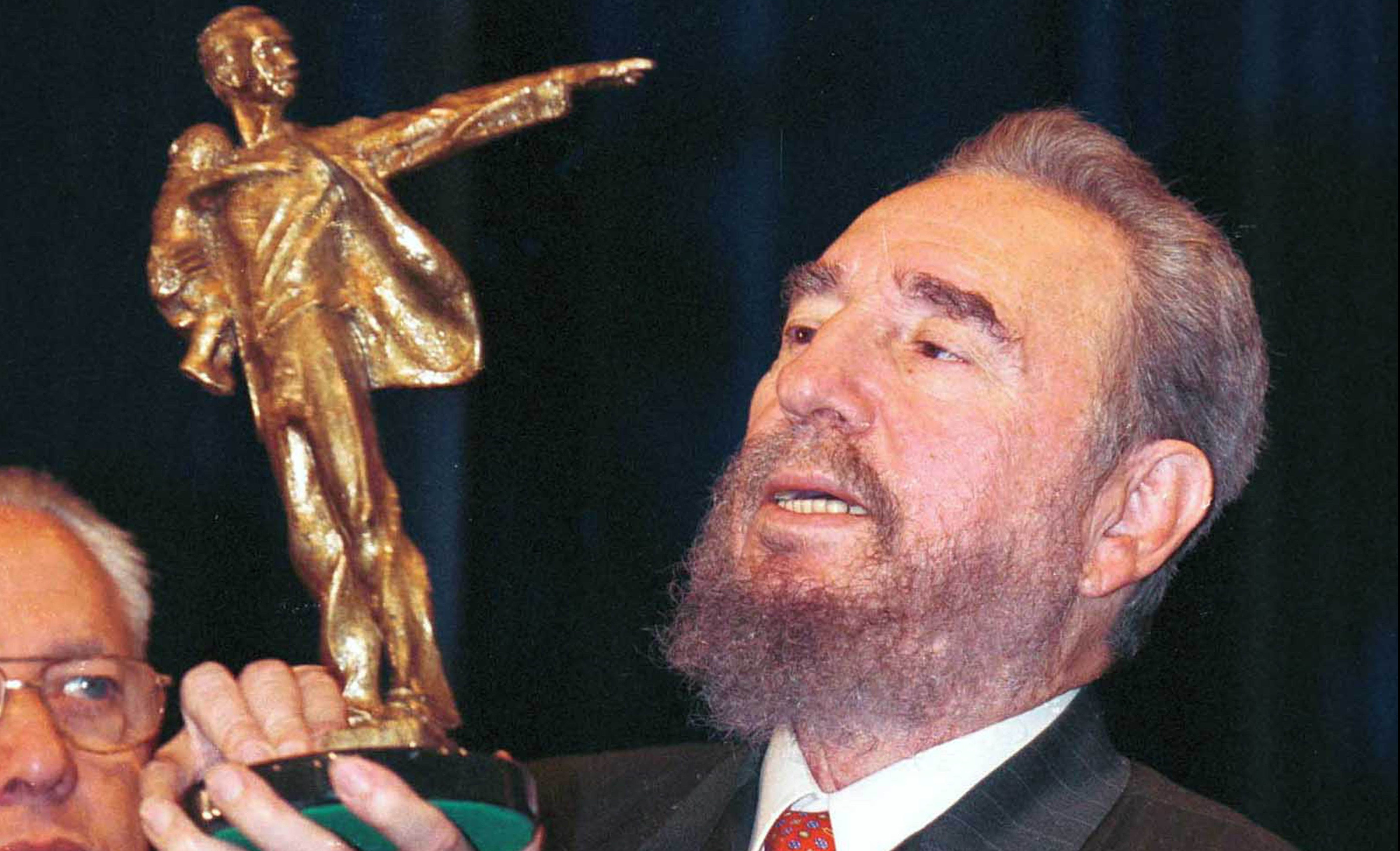 Radio Superestrella | Fidel Castro dejó fortuna de 900 millones de dólares
